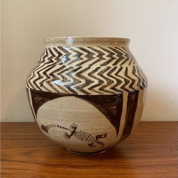Accents | Signed Vintage Navajo Stoneware Planterpot | Poshmark